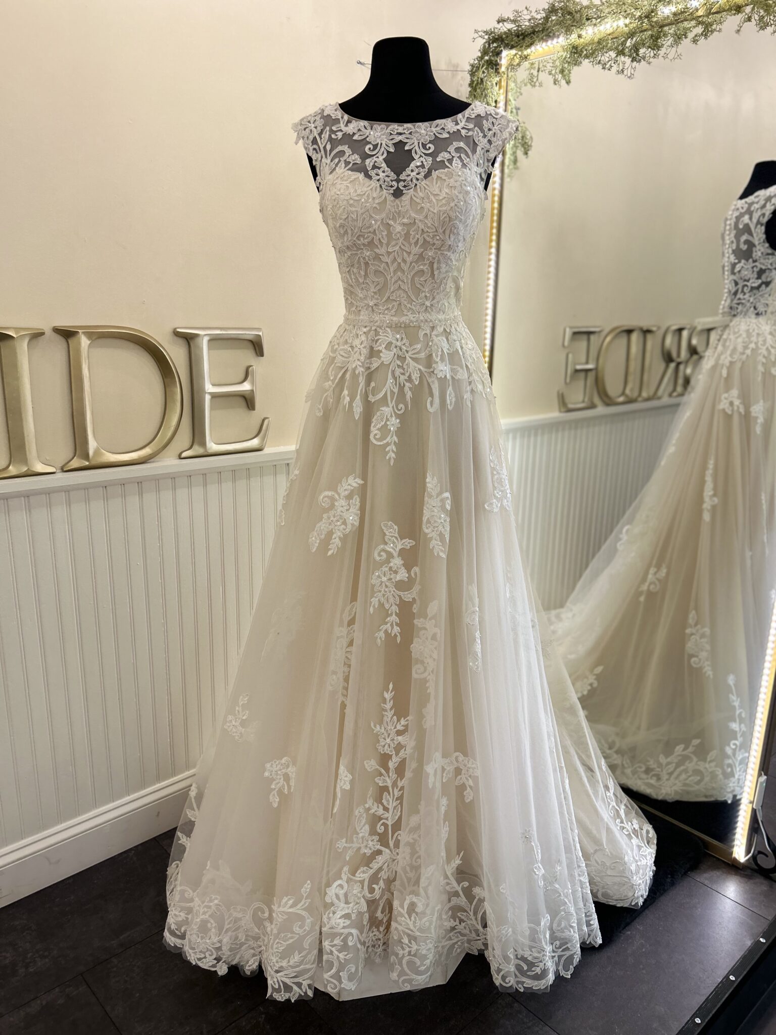 SZ 4 Lace Ballgown - Formality Bridal